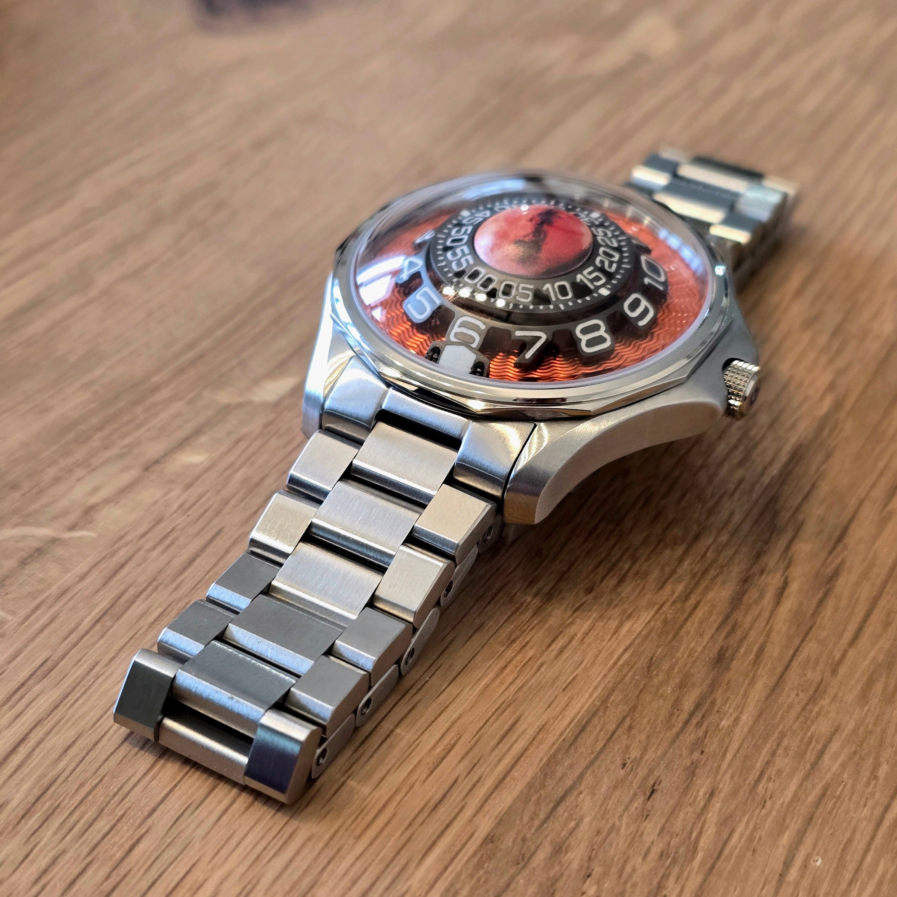 ASTROGRAPH Automatic Mars Edition – Quasar Watches